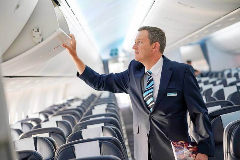 TUI Fly Cabin Crew Requirements and Qualifications - Cabin Crew HQ