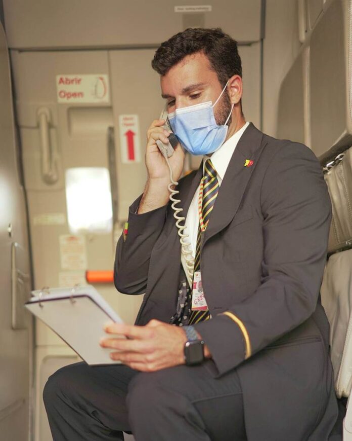 How to Become a Male Flight Attendant - Cabin Crew HQ