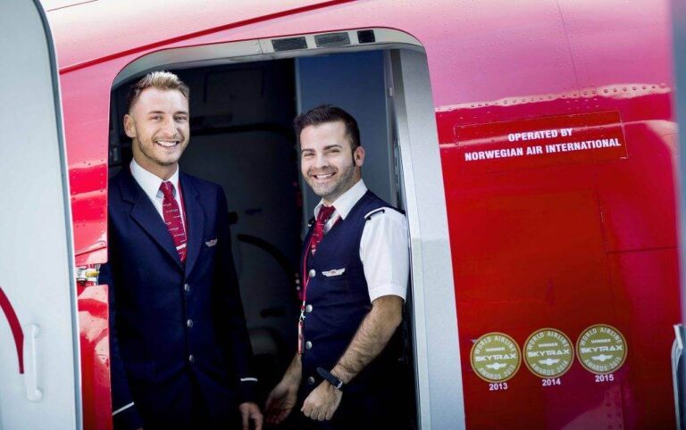 How to Become a Male Flight Attendant - Cabin Crew HQ