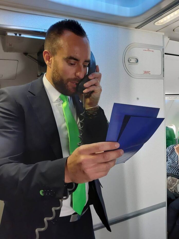 How to Become a Male Flight Attendant - Cabin Crew HQ