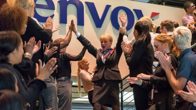 Envoy Air Flight Attendant Requirements - Cabin Crew HQ