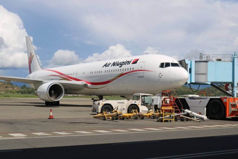 Air Nuigini Flight Attendant Requirements and Qualifications - Cabin ...