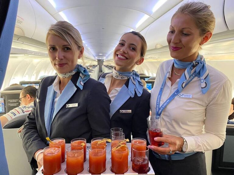 How to Become a Female Flight Attendant - Cabin Crew HQ