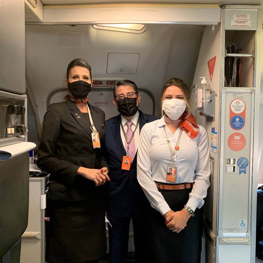 GOL Airlines Flight Attendant Requirements and Qualifications - Cabin ...