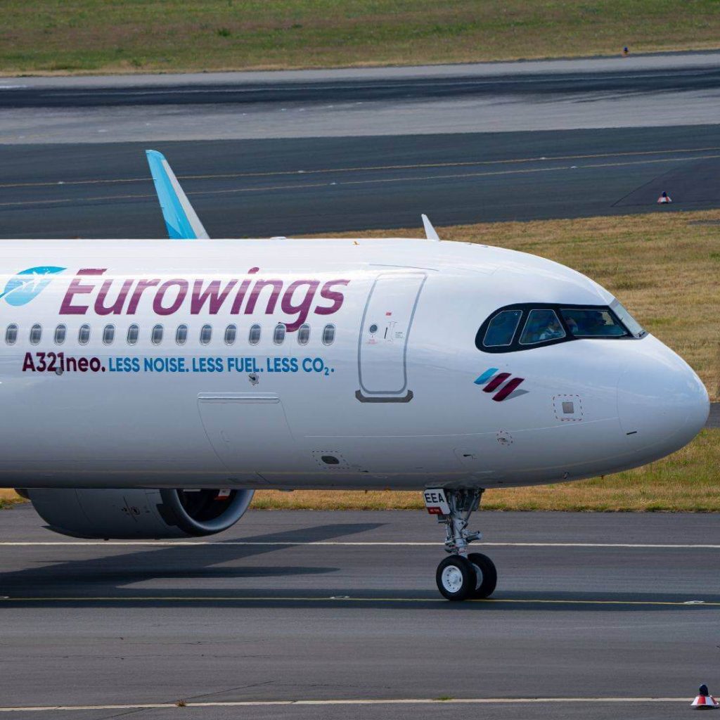 Wings Connect: Eurowings Inflight WiFi and Entertainment System - Cabin ...