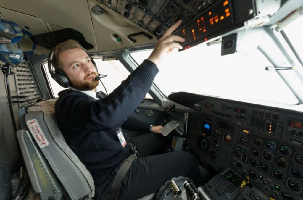 Perimeter Aviation Pilot Salary and Benefits - Cabin Crew HQ